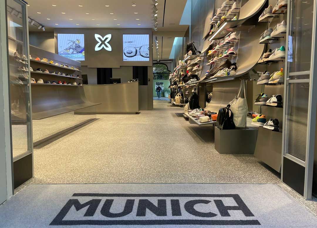MUNICH® Tienda Oficial | La X que Marca Época, diseño Técnico y Moda