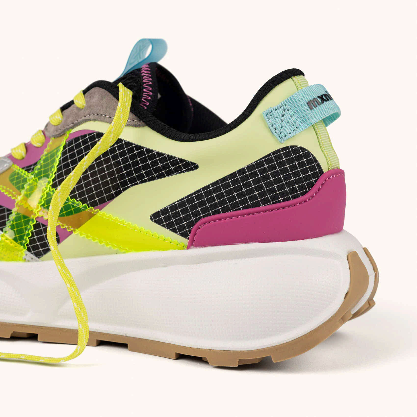 Sneakers Retro Running Plata y Amarillo Multicolor | MUNICH TRAINNER 08