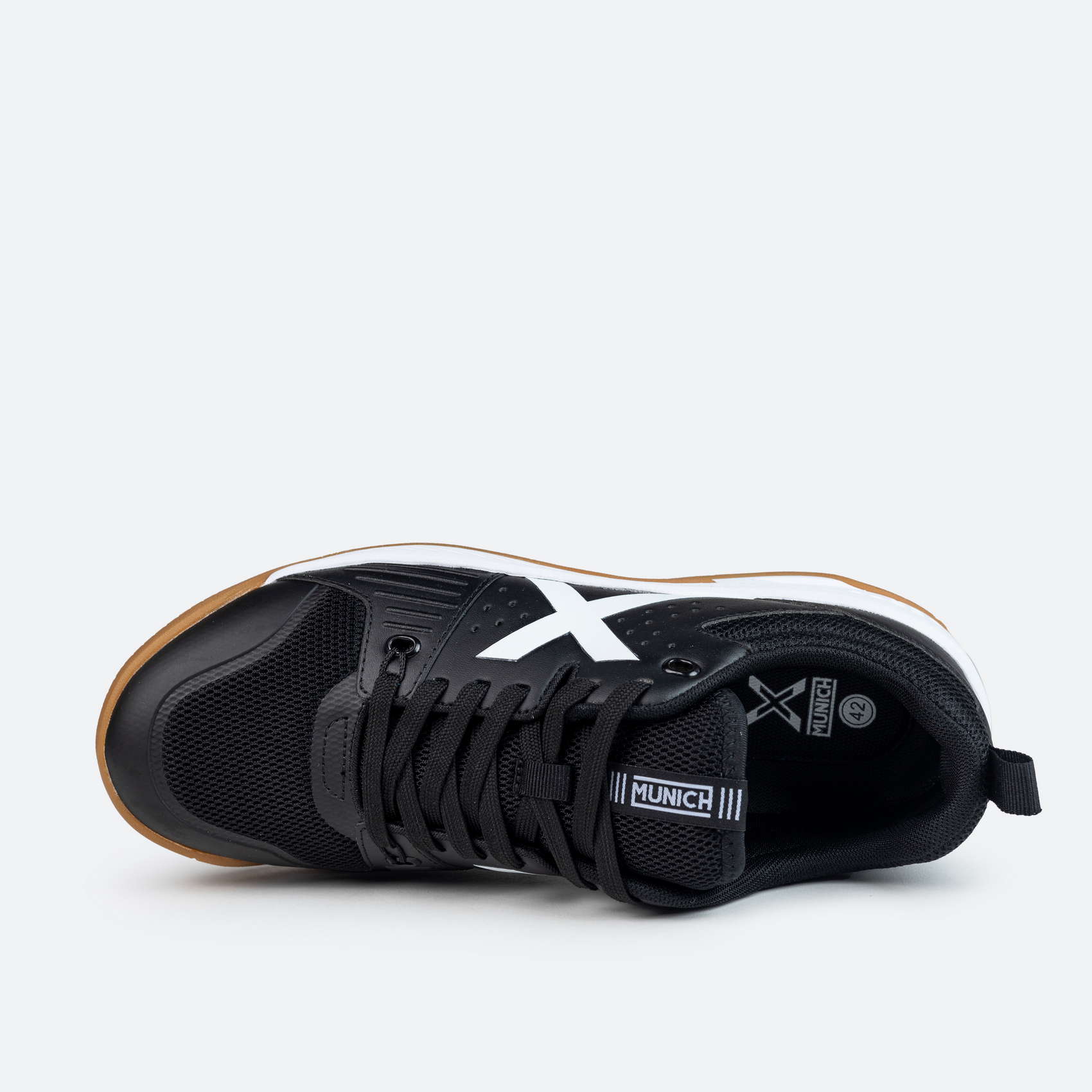 Zapatillas Fútbol Sala Negras y Suela Caramelo | MUNICH PISTA 03